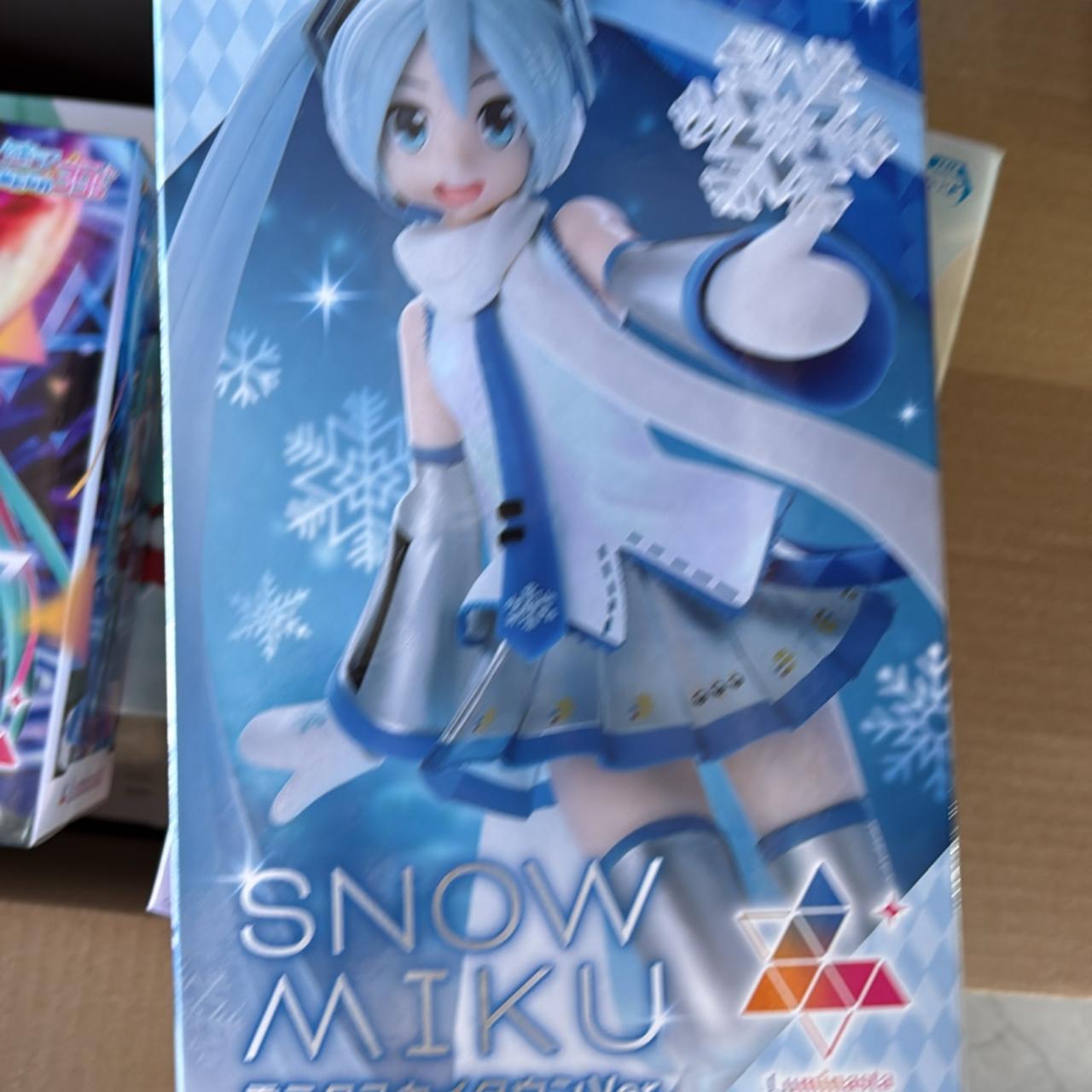 Hatsune Miku Snow Miku figure New in box | Depop