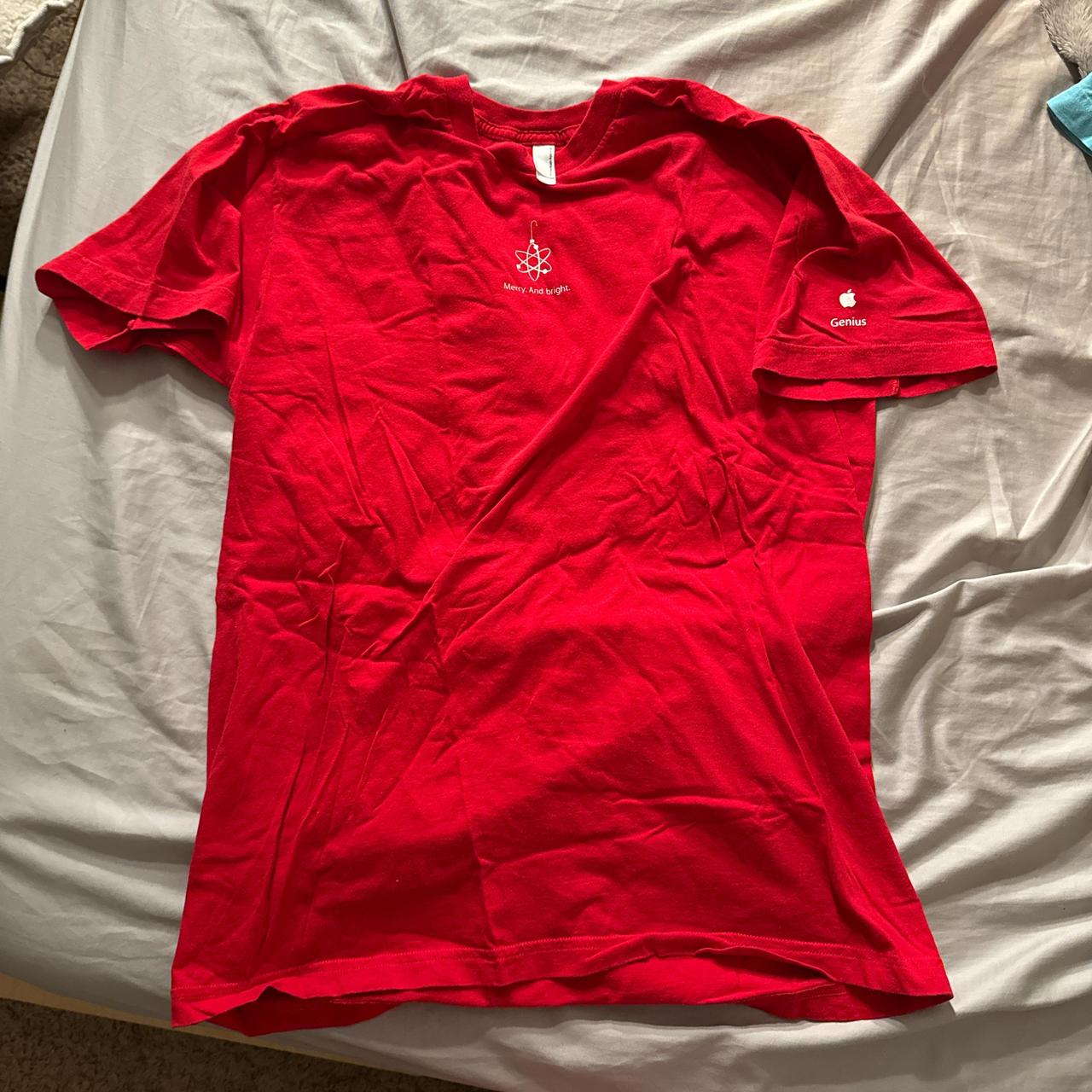 Red Apple Store t shirt Very rare 2000s - Depop