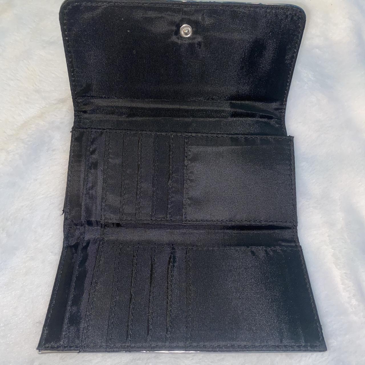 Hot Topic Women's Navy and Silver Wallet-purses | Depop