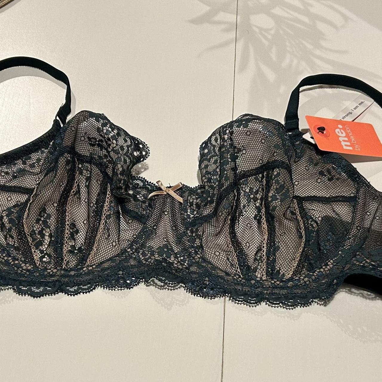 Bendon bra 12E (suit size 12DD) and pants (12) set... - Depop