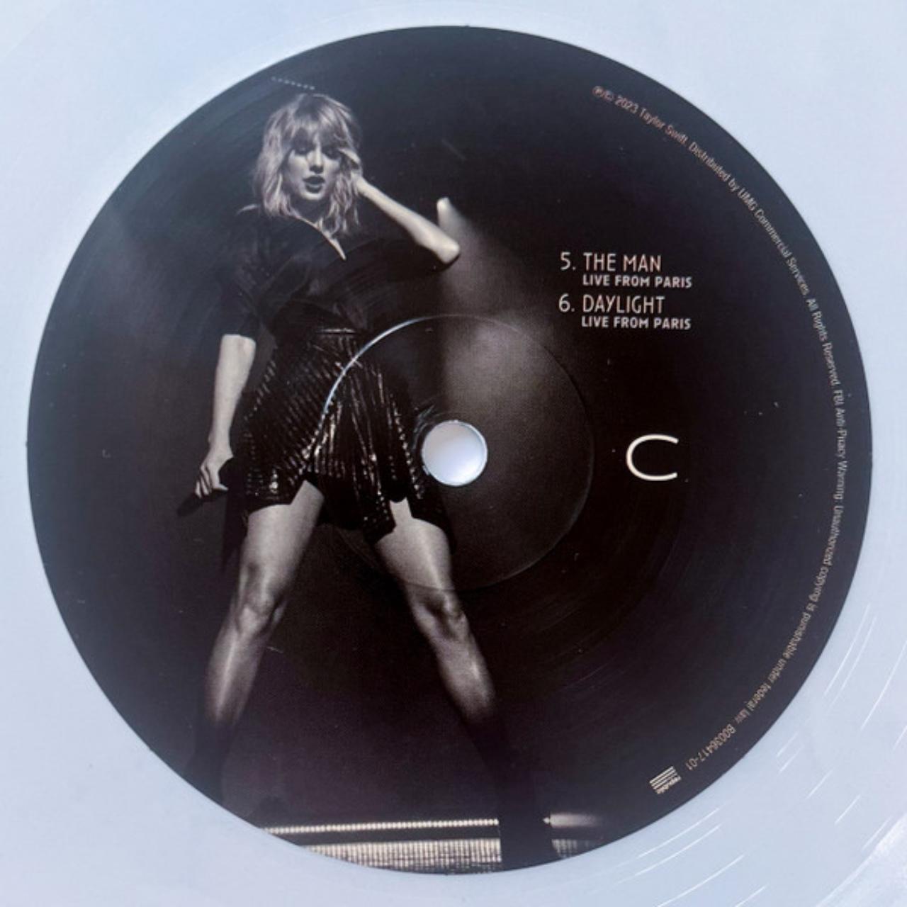 Taylor Swift – Lover (Live From Paris) - Depop