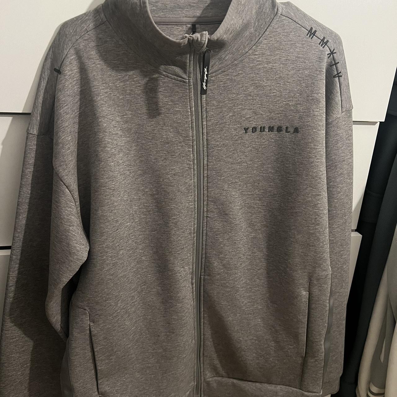 Sportswear jacket youngla large - Depop