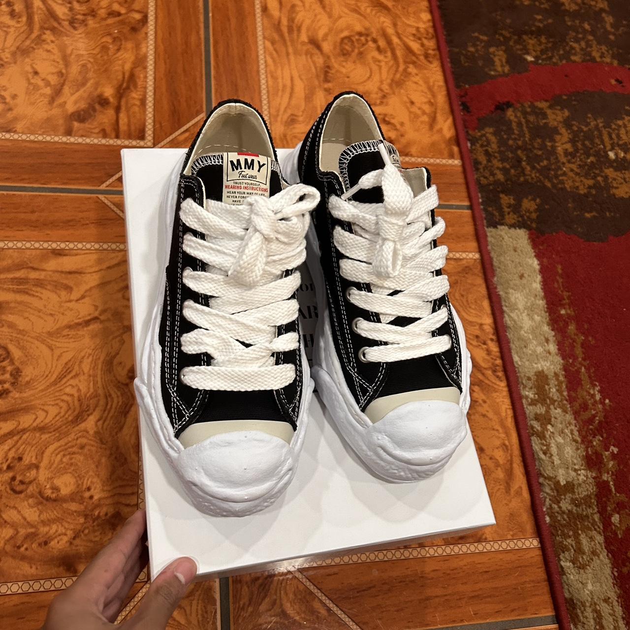 Brand new miharas - Depop