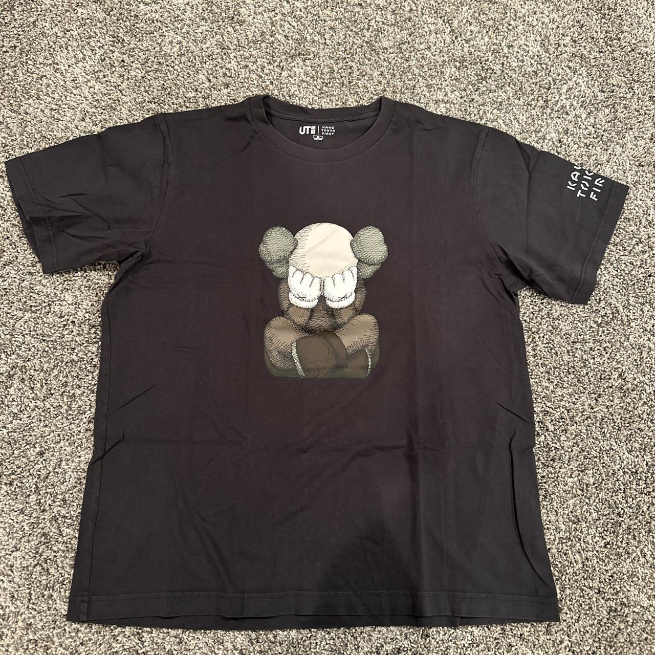 Kaws Tee Asian XL-US M - Depop