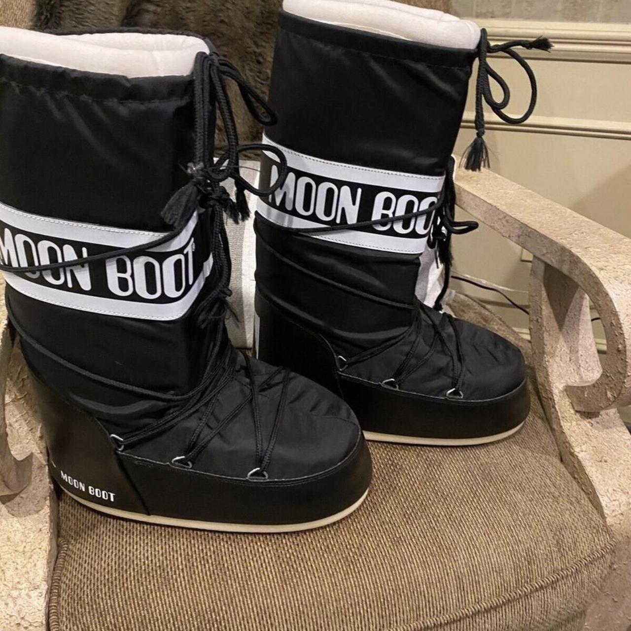 Black Moon Boots