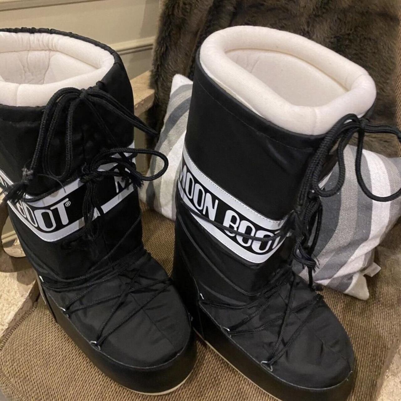 Black Moon Boots