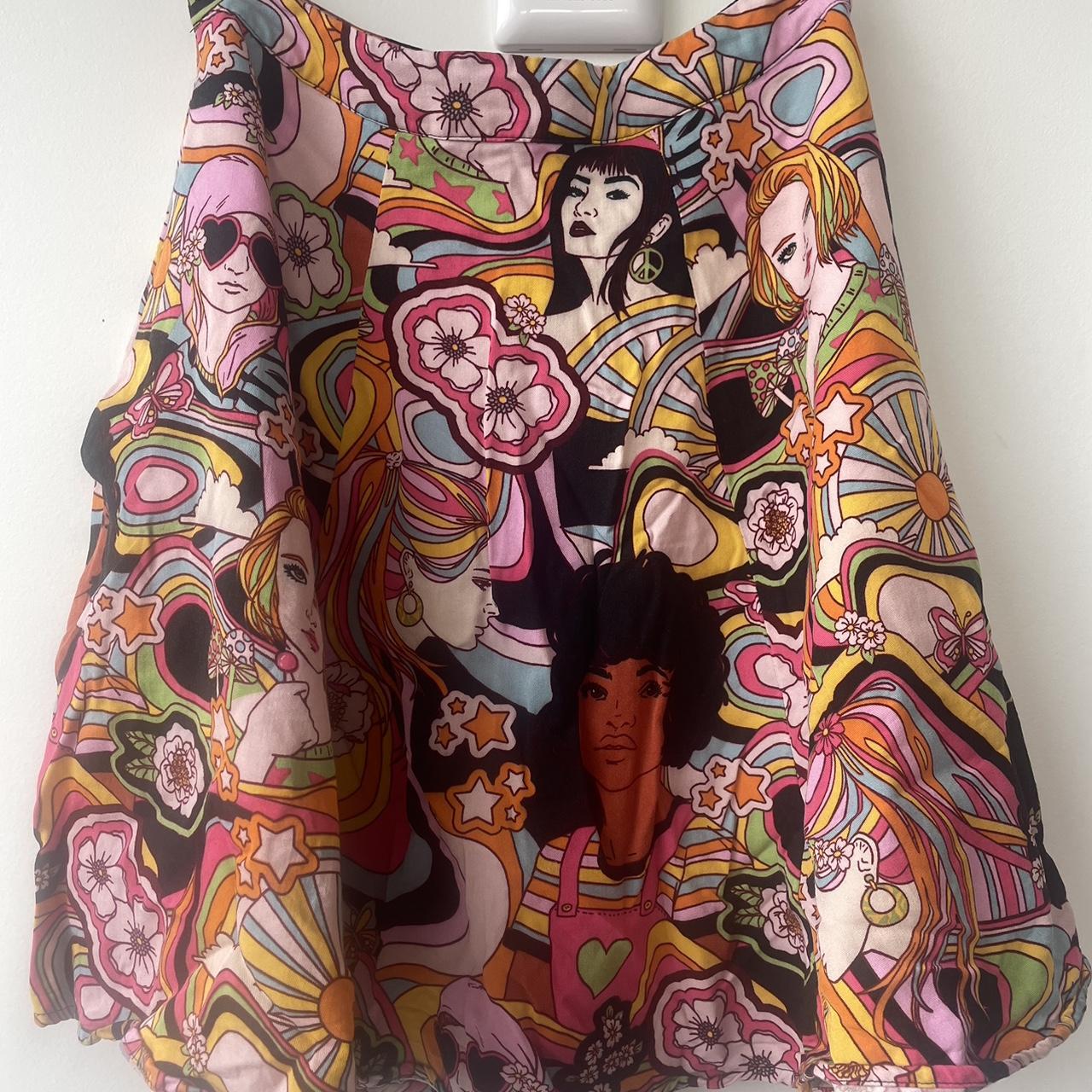 Funky psychedelic miniskirt, super fun 60s/70s... - Depop