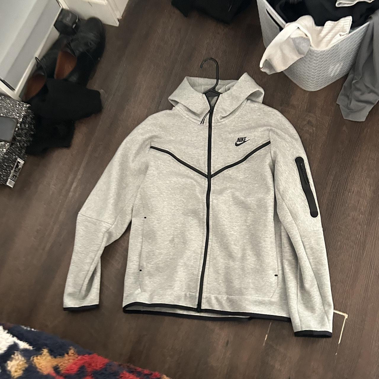 Larger grey Nike tech - Depop