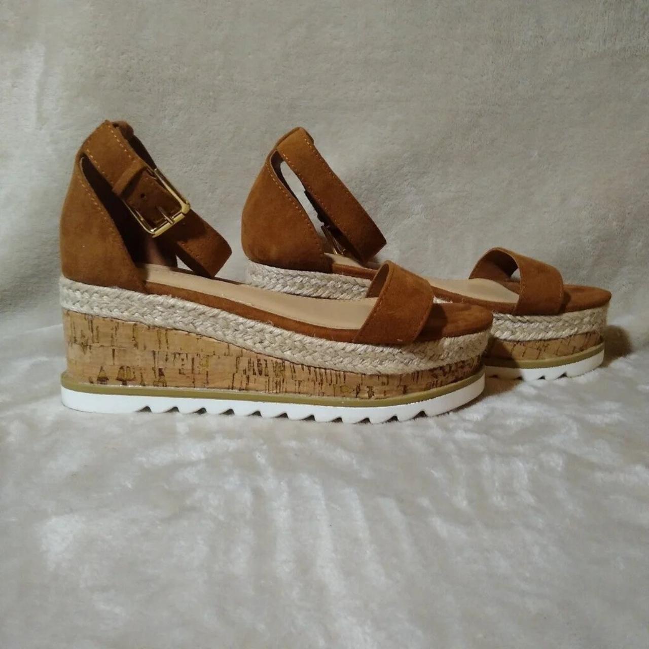 JustFab Annika Platform Sandals - New Condition Sz 6.5 - Depop