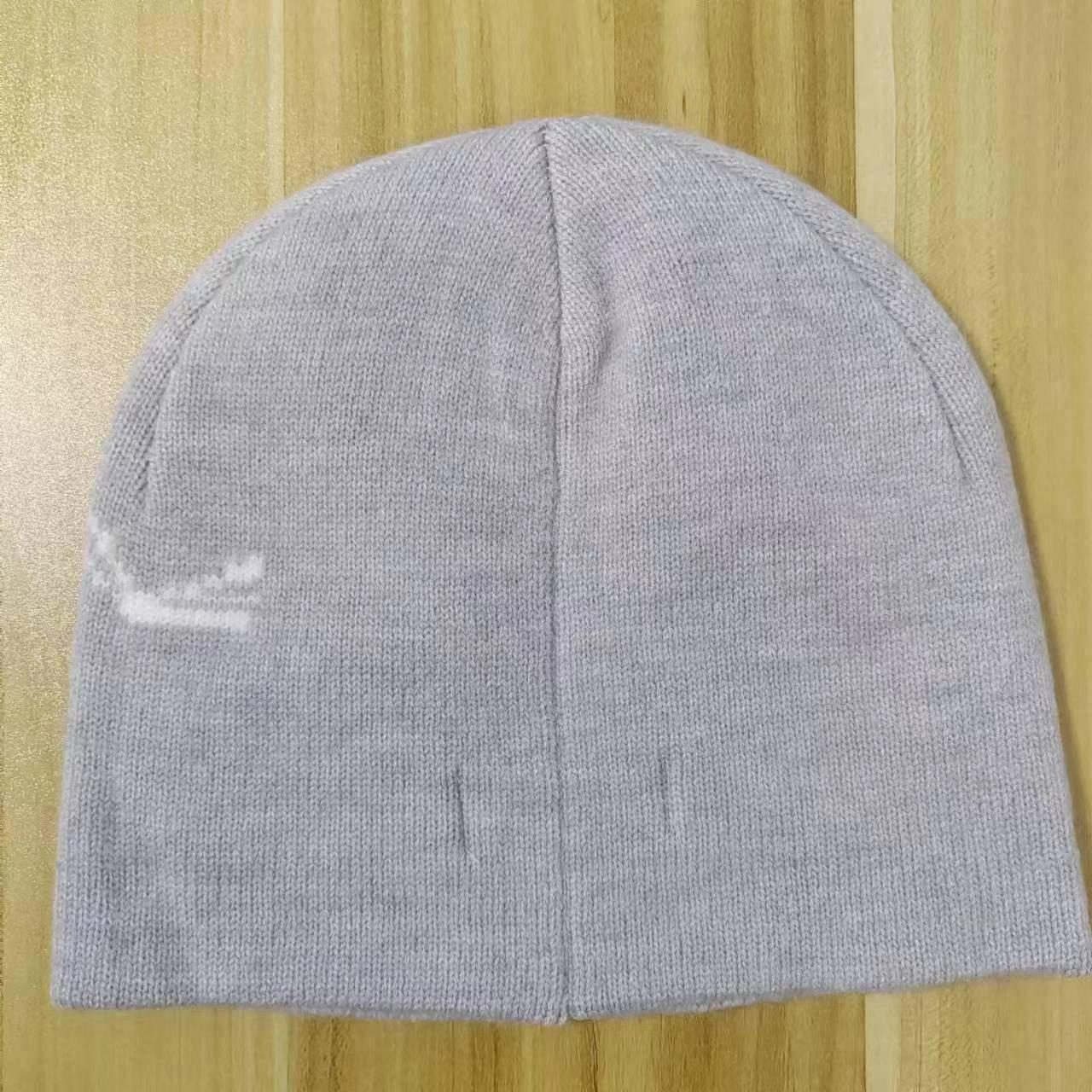 Arc'teryx Knit Cap Grey Size Adult... - Depop