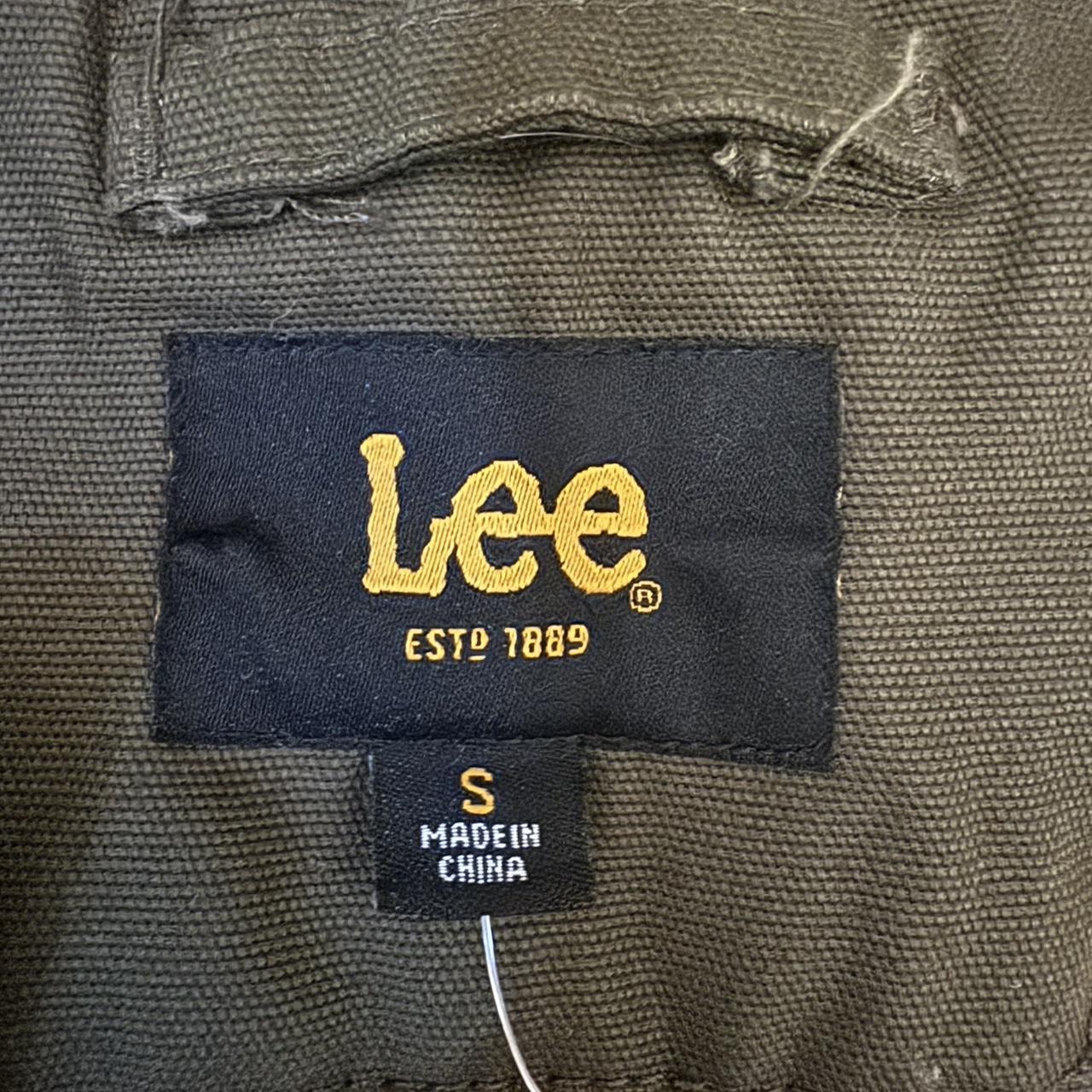 Warm Lee winter jacket • size small FITS... - Depop
