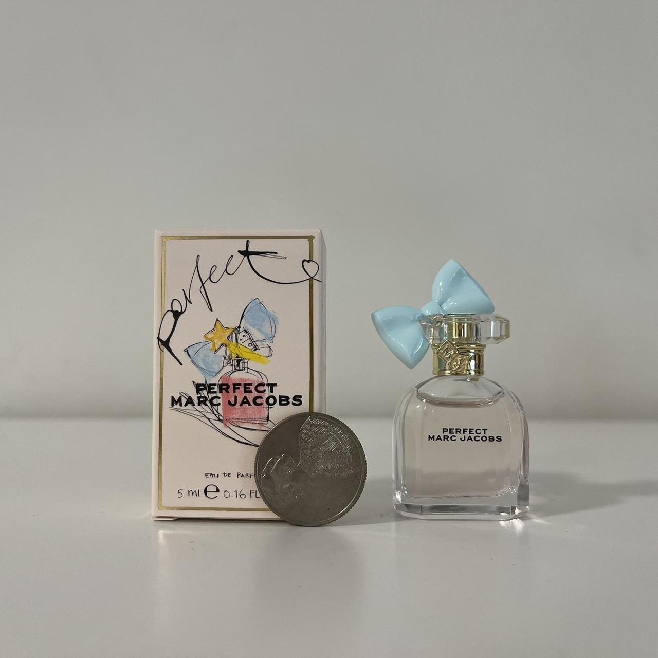 Marc Jacobs Perfect - 5ml miniature Splash perfume... - Depop