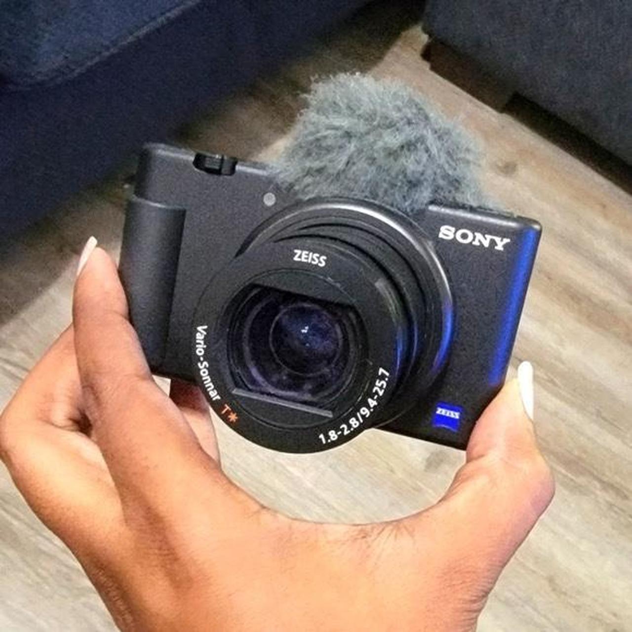 Sony ZV1 Digital Camera 201MP Flip Screen Builtin... - Depop