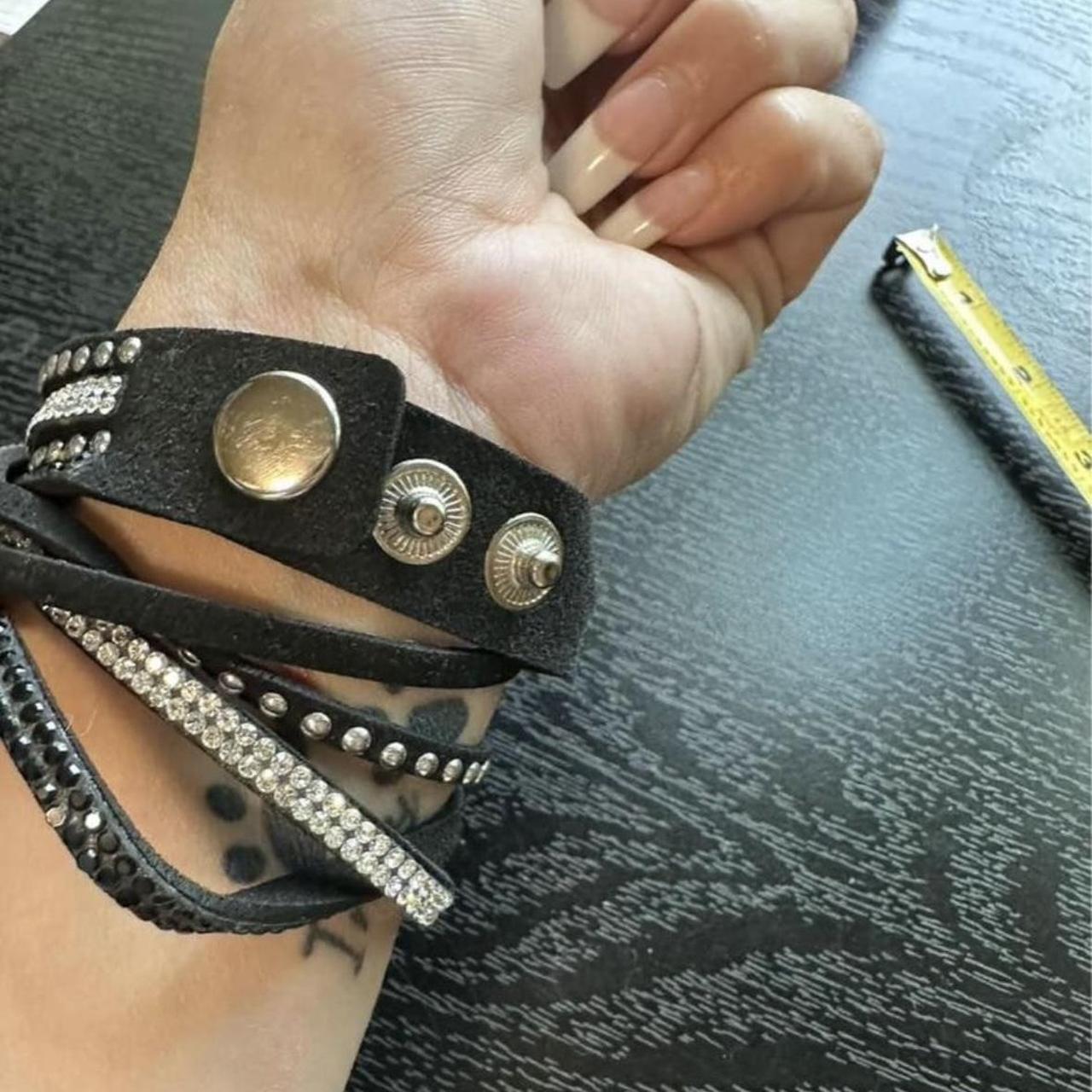 Black bracelet snap closure - Depop