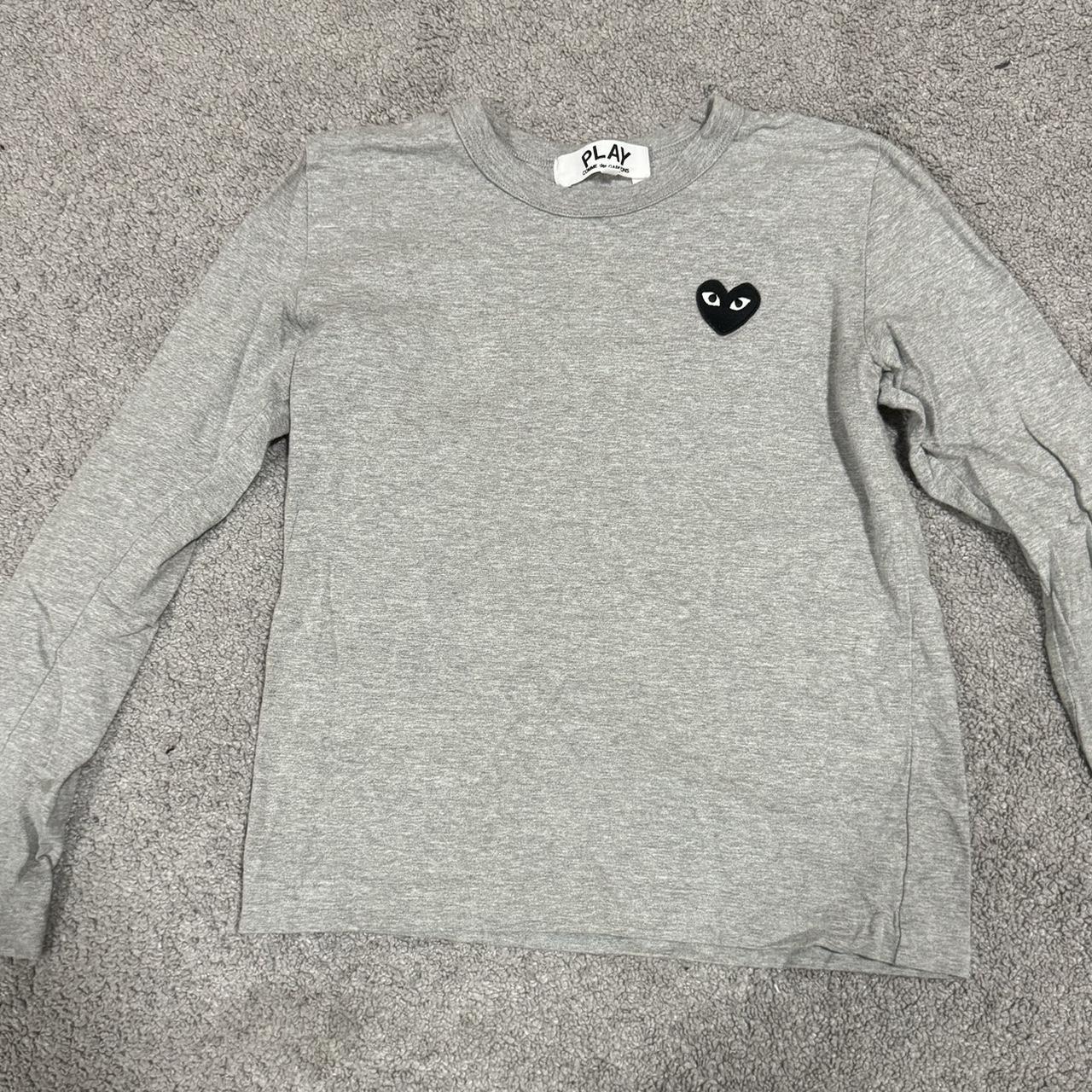 Size Medium Grey CDG t-shirt - Depop