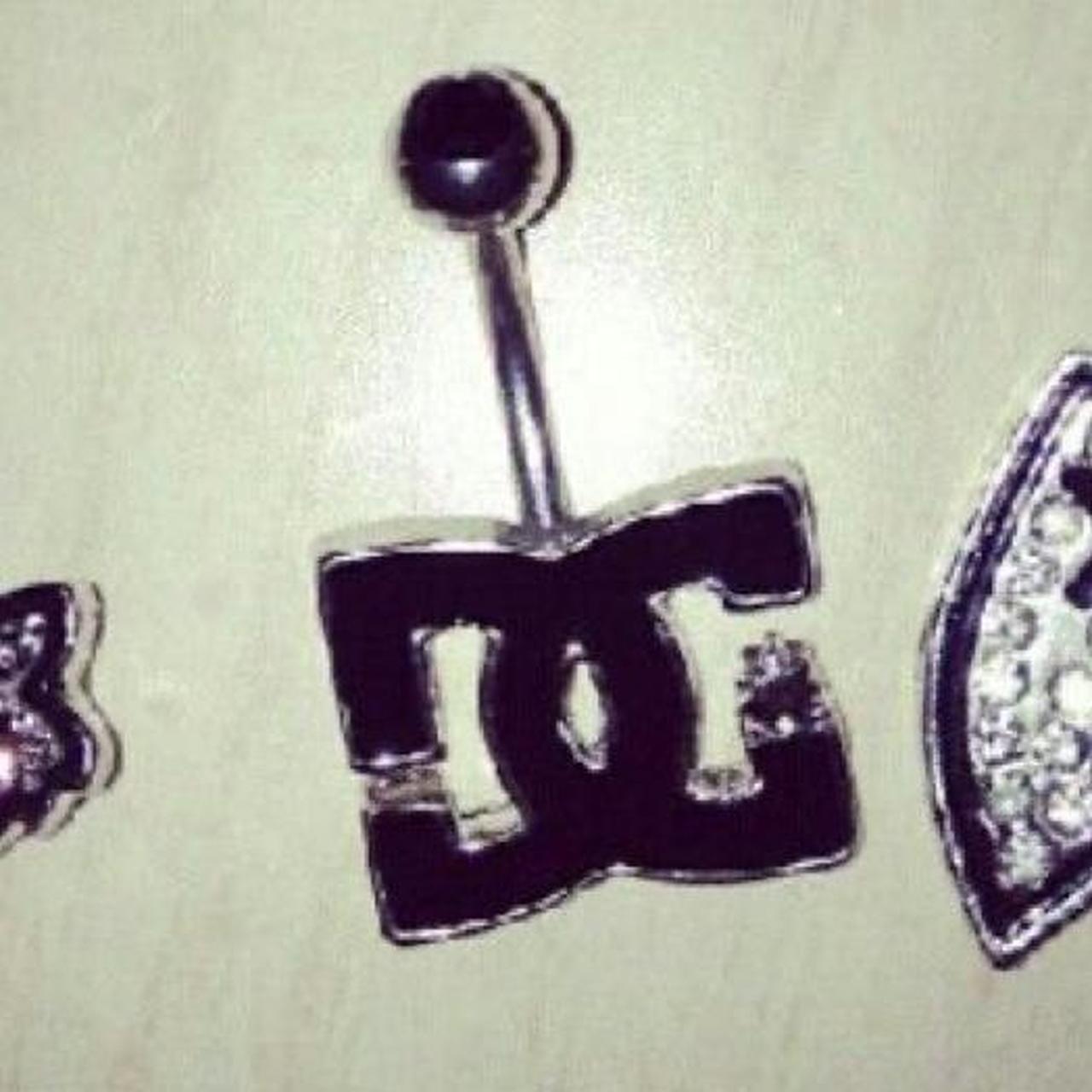 DOES ANYONE OWN ANY OF THE DC BELLY RINGS ?!! I WILL... - Depop