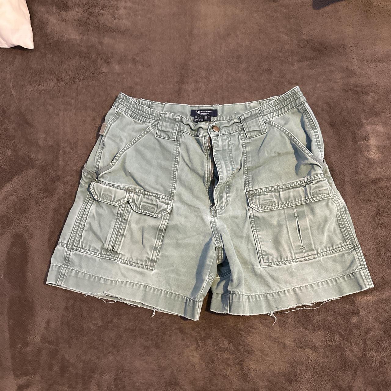 Light green cargo shorts - Depop