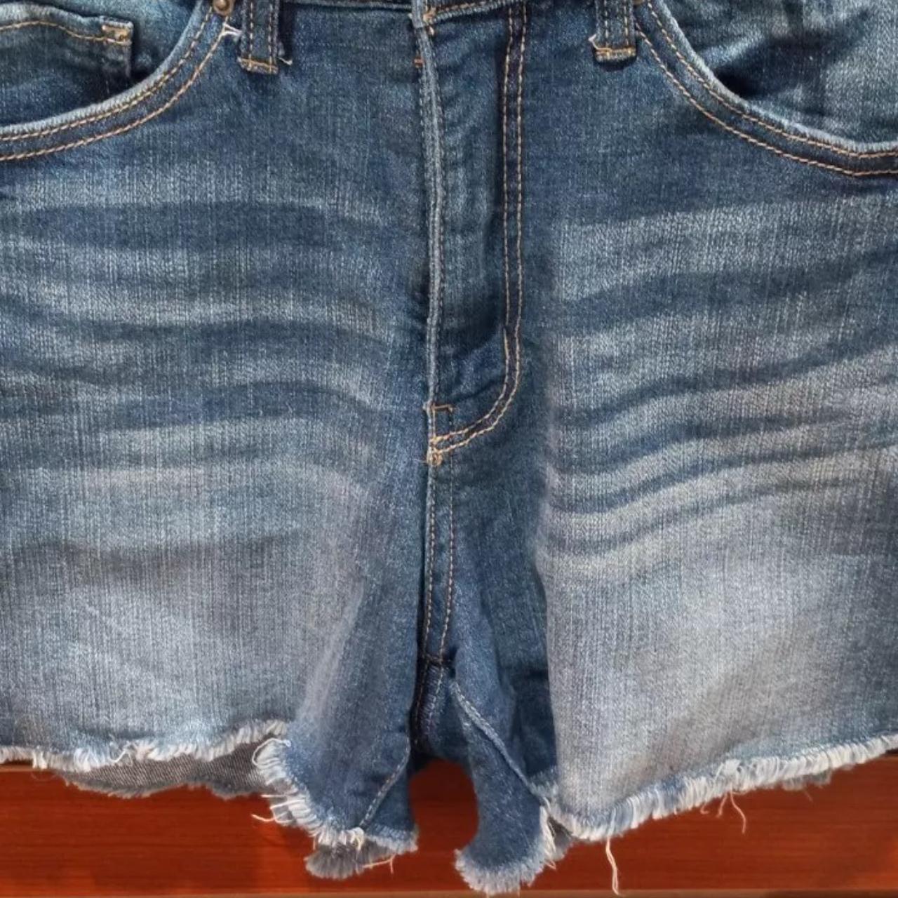 Time And Tru Ladies Cut Off Jean Shorts Size 8 Waist... - Depop