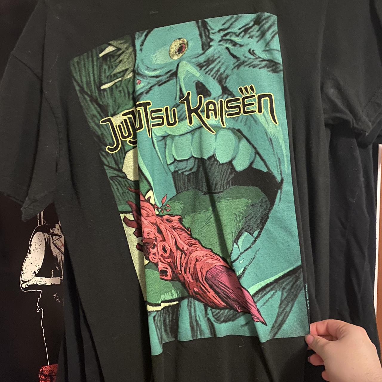 Hot Topic jujutsu kaisen jjk tee Size L Pls read... - Depop