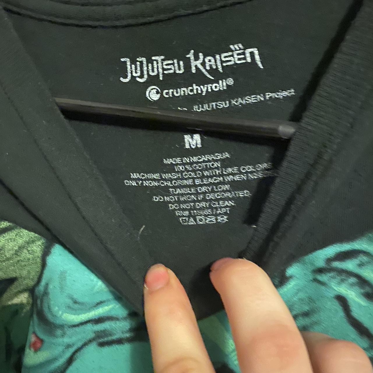 Hot Topic jujutsu kaisen jjk tee Size L Pls read... - Depop