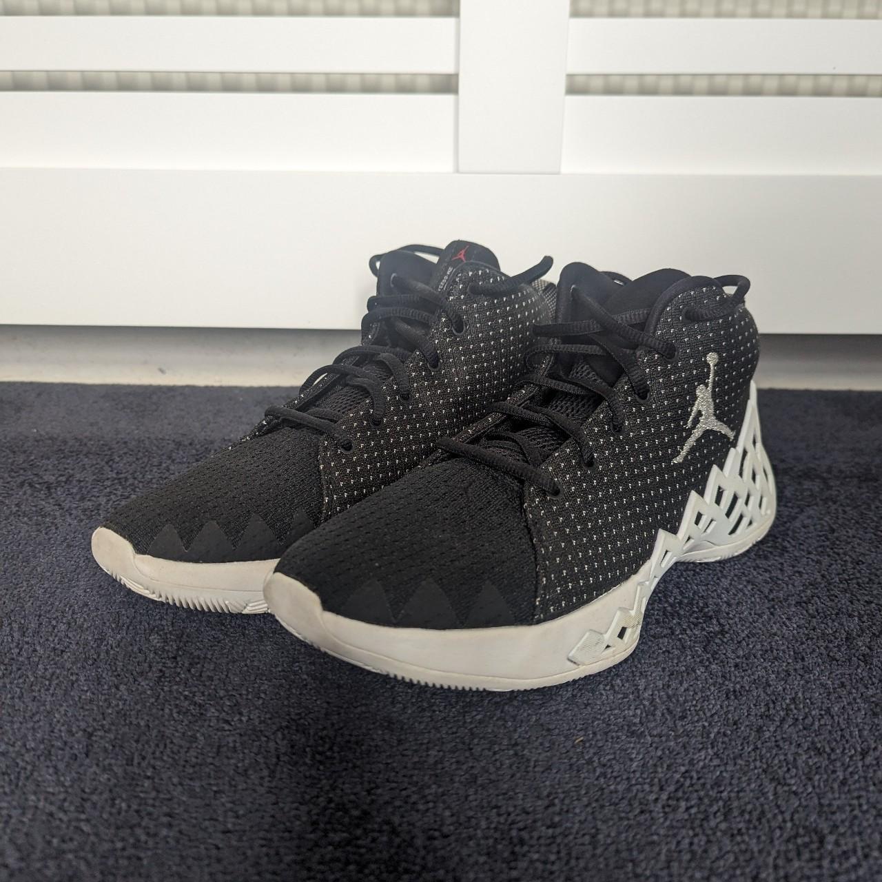 Jordan Jumpman Diamond Mid Black - Depop