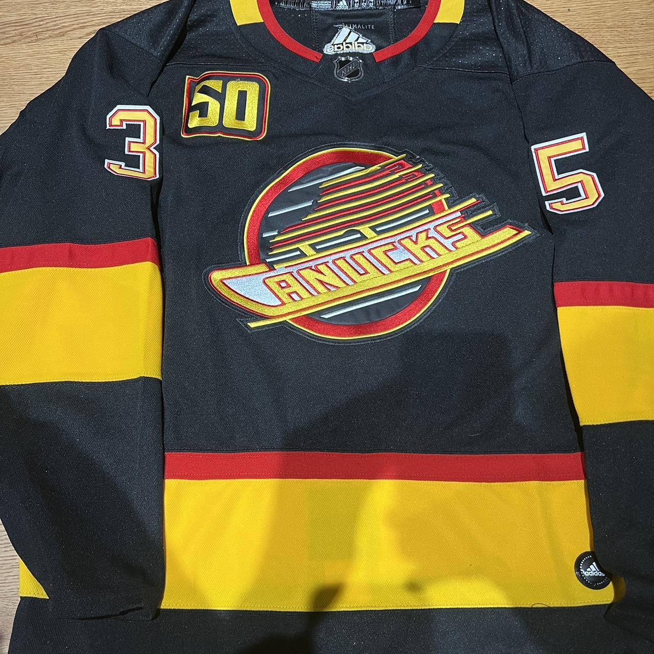 thatcher demko vancouver canucks hockey jersey - Depop