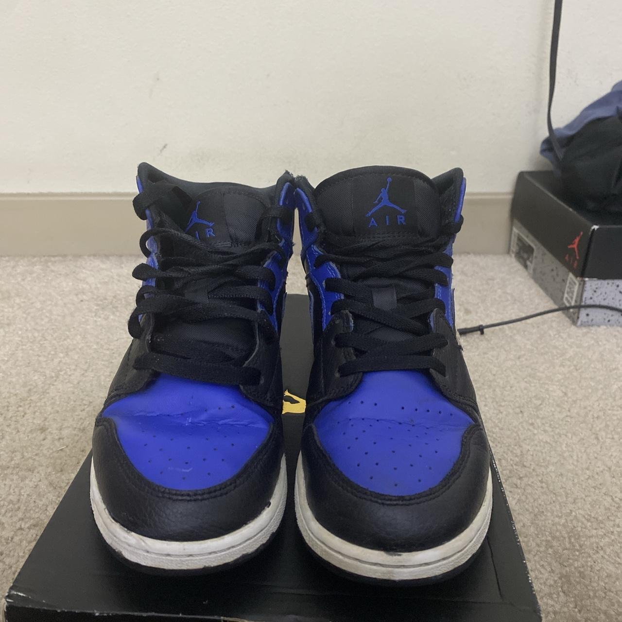 AIR JORDAN 1 MID GS 'HYPER ROYAL' -Size 6 -defects,... - Depop