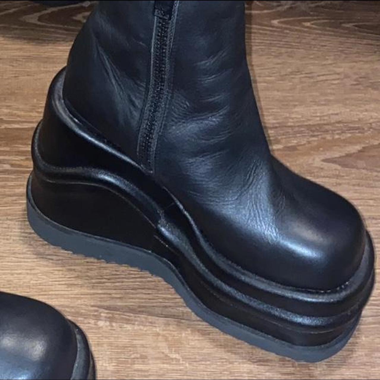 unif wave platform boots - Depop