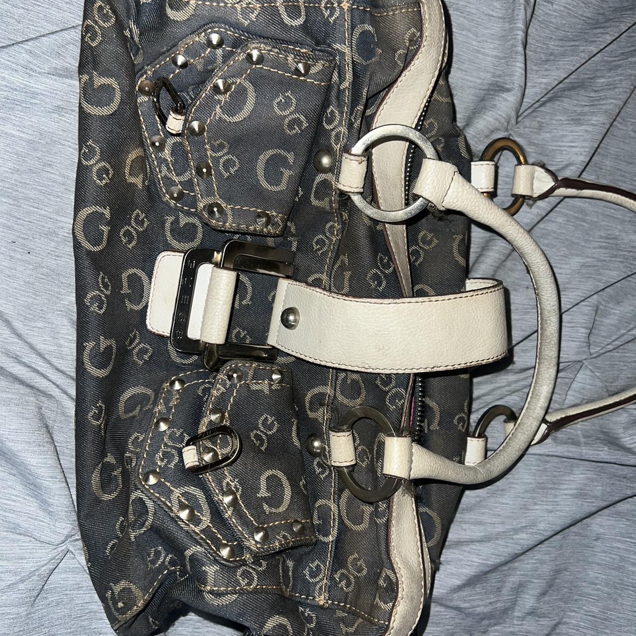 VINTAGE GUESS PURSE 👜 I LOVED THIS BAG FOREVER 🥰... - Depop