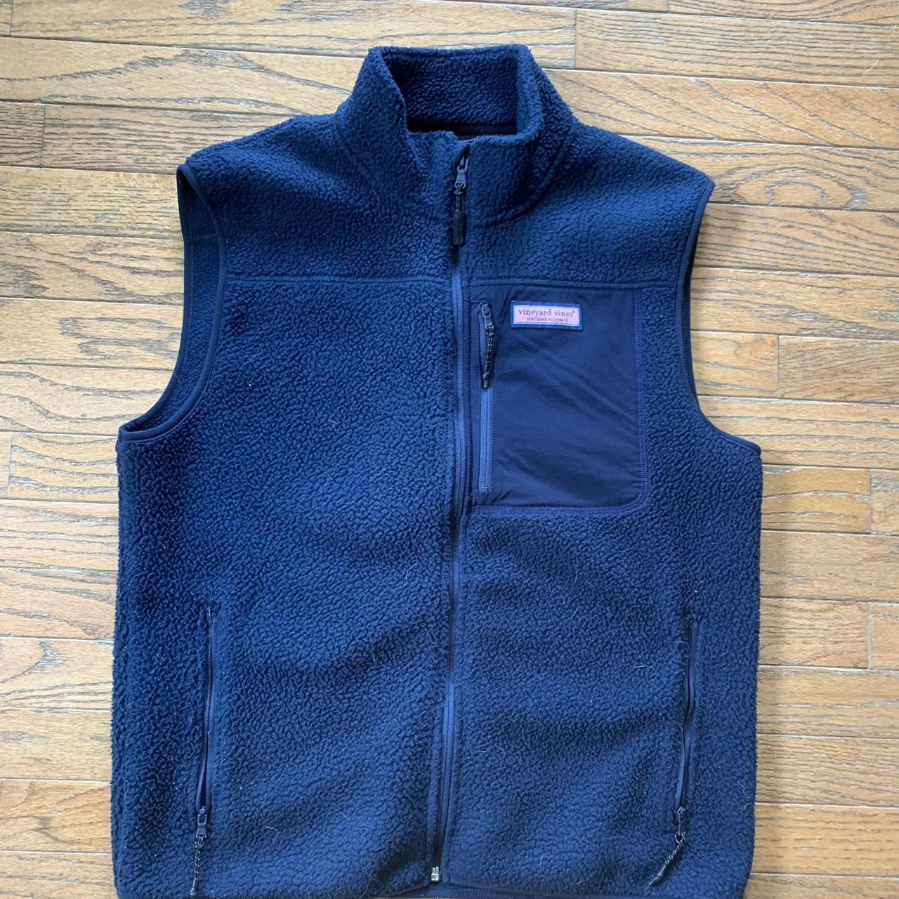 Vineyard vines blue fleece vest - Depop