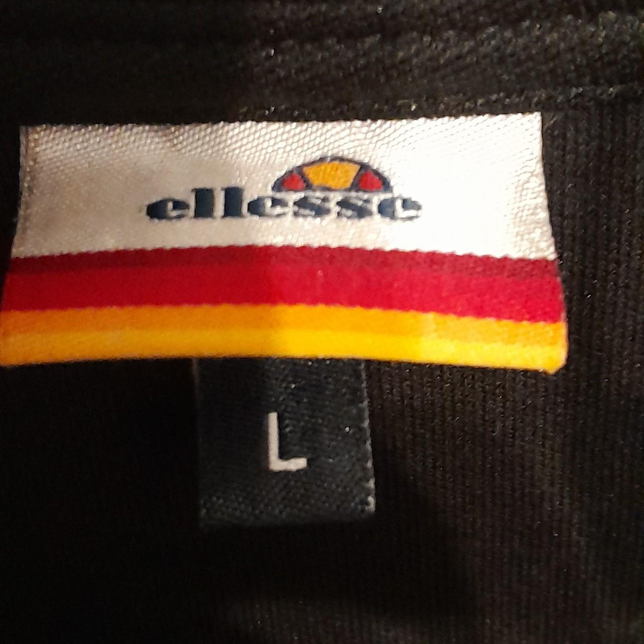 Mens Large ellesse jacket very small dot not noticible - Depop