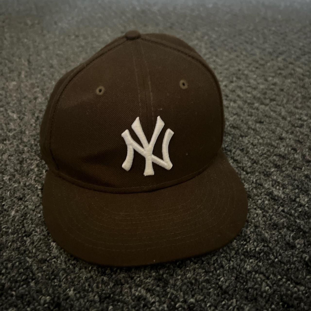 brown yankees fitted baseball cap - Depop