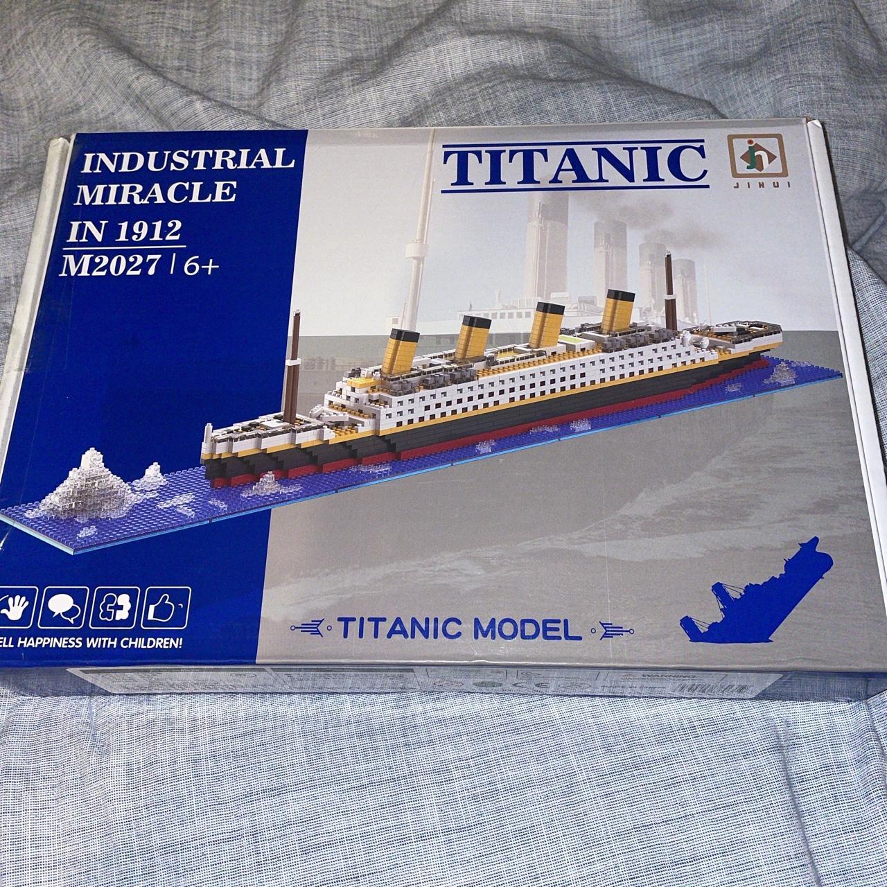 Custom Lego Titanic build - Depop