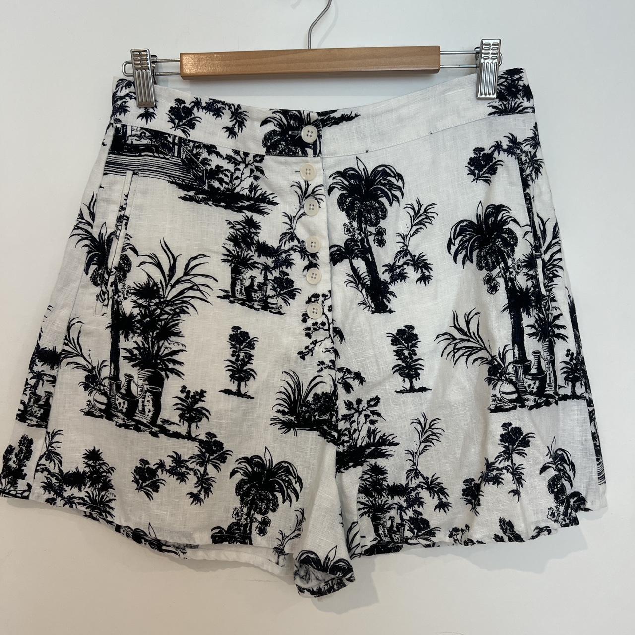 Scanlan Theodore high wasted button shorts Perfect... - Depop
