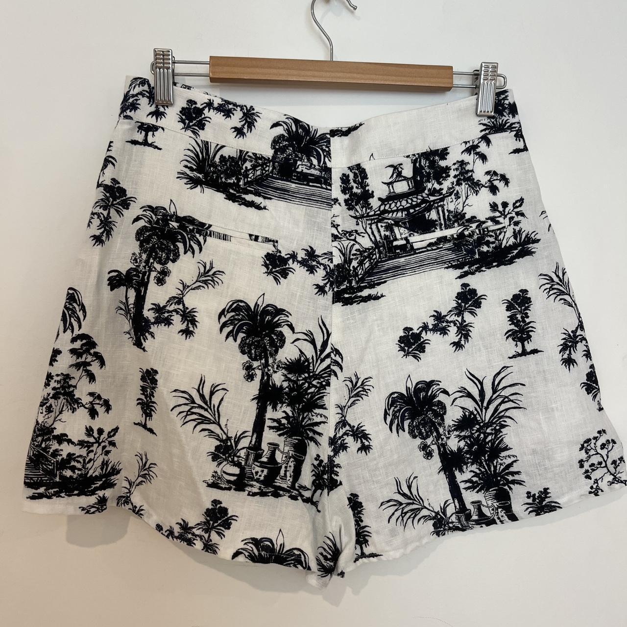 Scanlan Theodore high wasted button shorts Perfect... - Depop