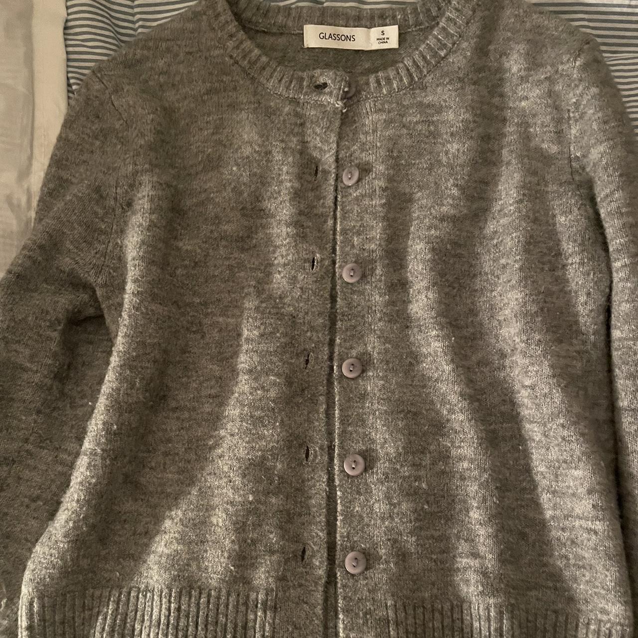 glassons grey knit cardigan size small - Depop