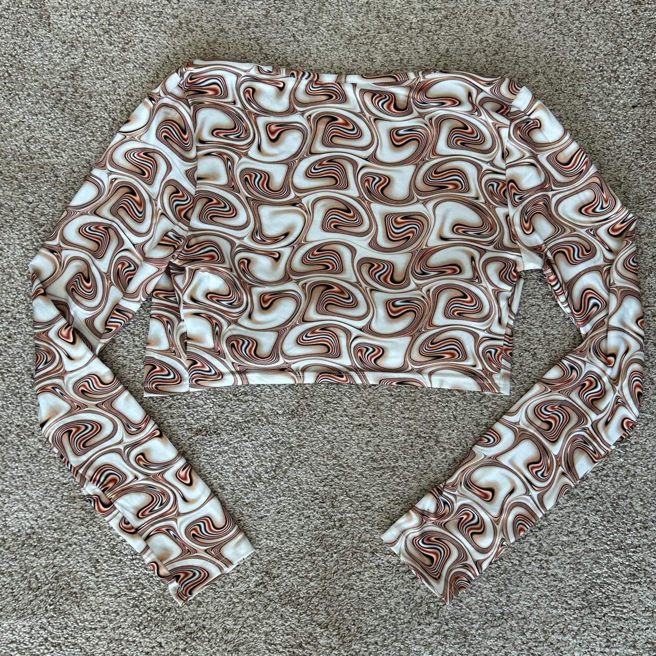 70's inspired crop top, comfortable #soft #croptop... - Depop