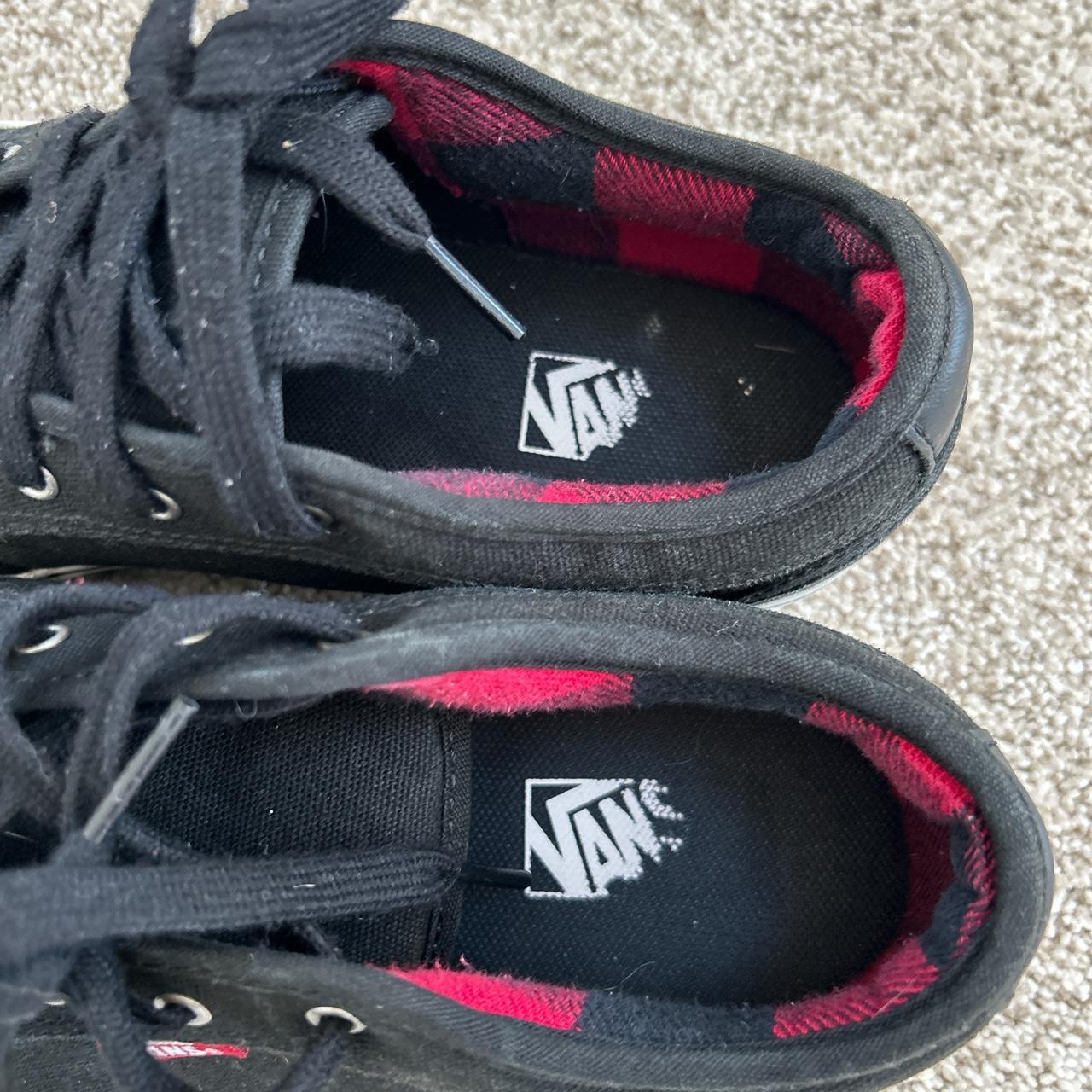 Vans unisex size 6.0 kids. I am a size 7/7.5 and... - Depop