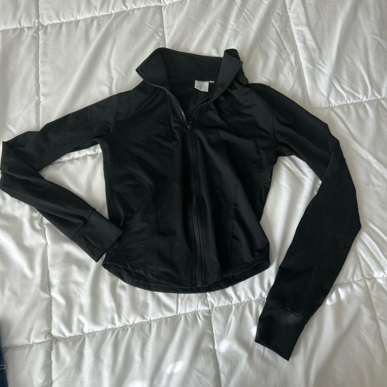 fitted define cropped jacket - Depop