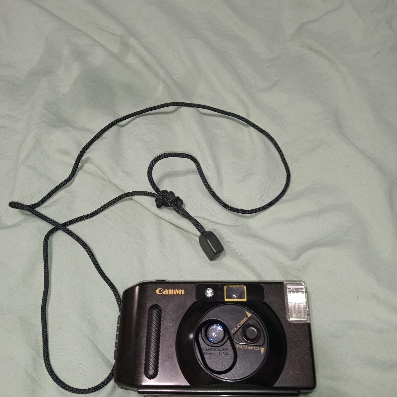 Vintage Canon camera - Depop