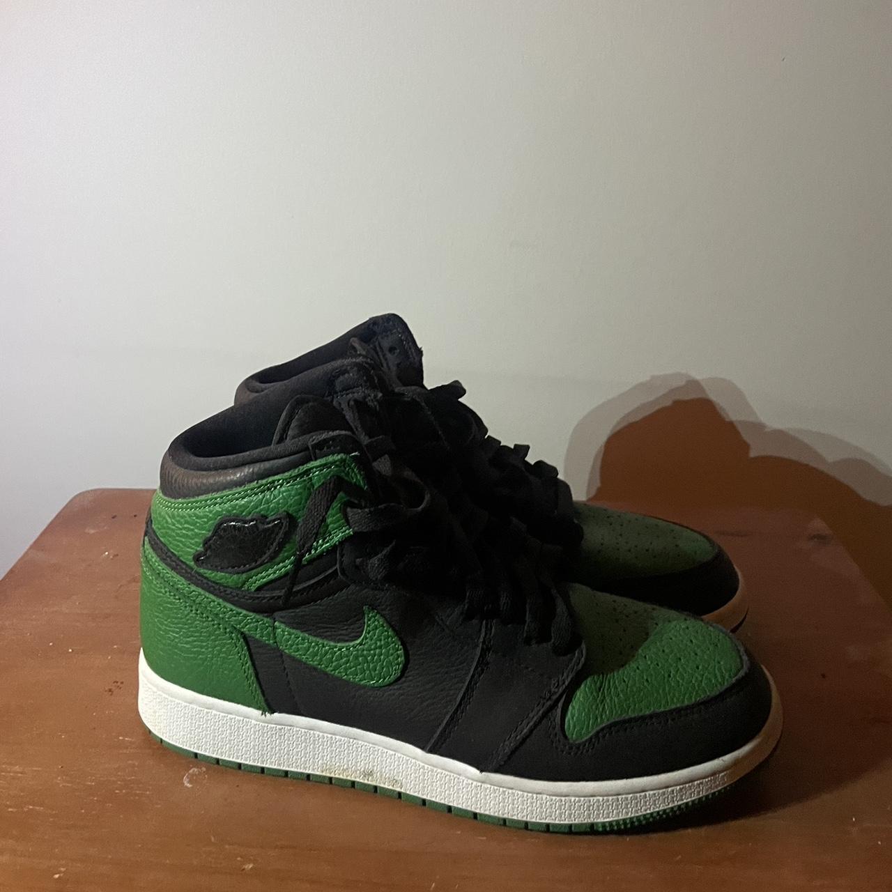 Green Jordan’s - Depop