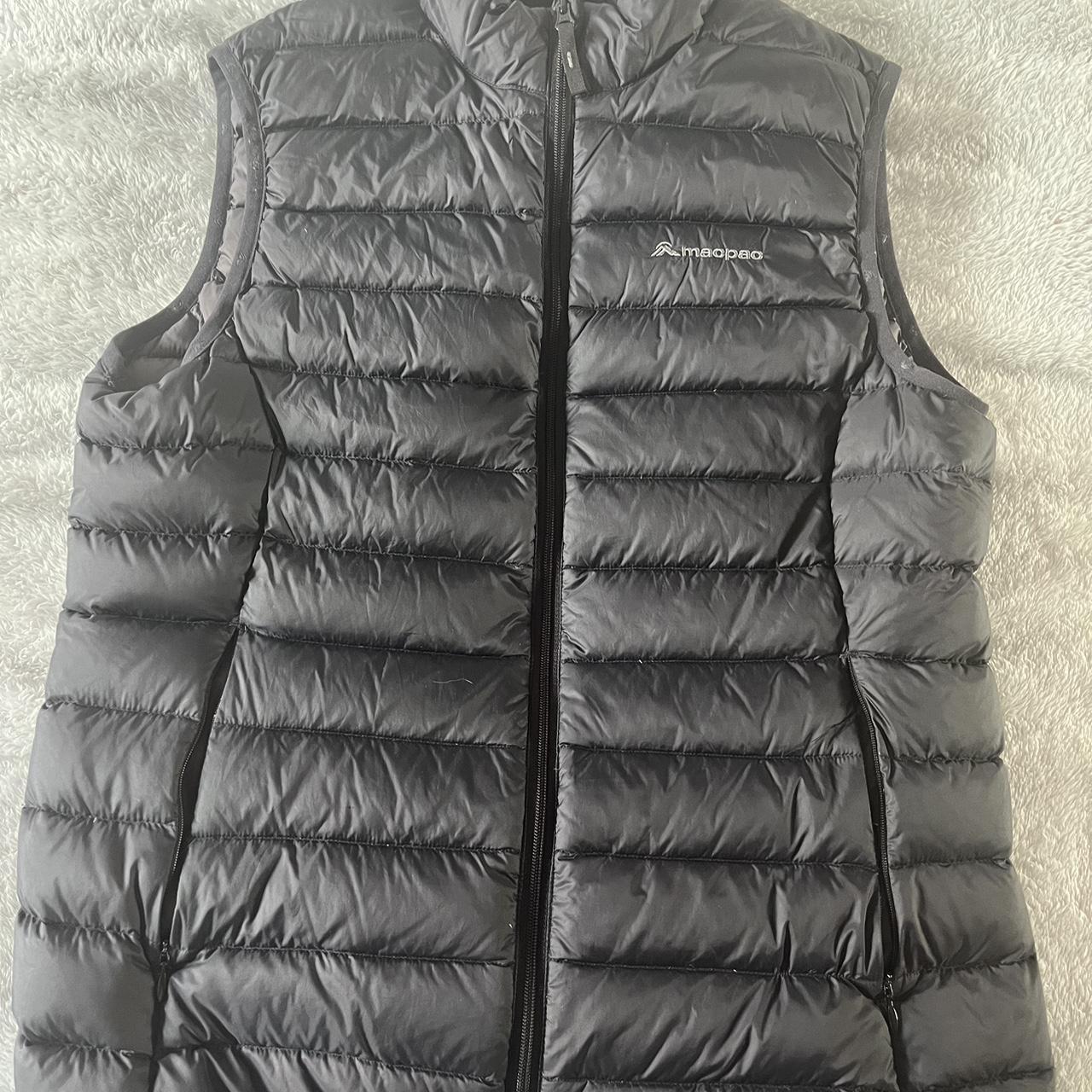Macpac puffer vest - Depop