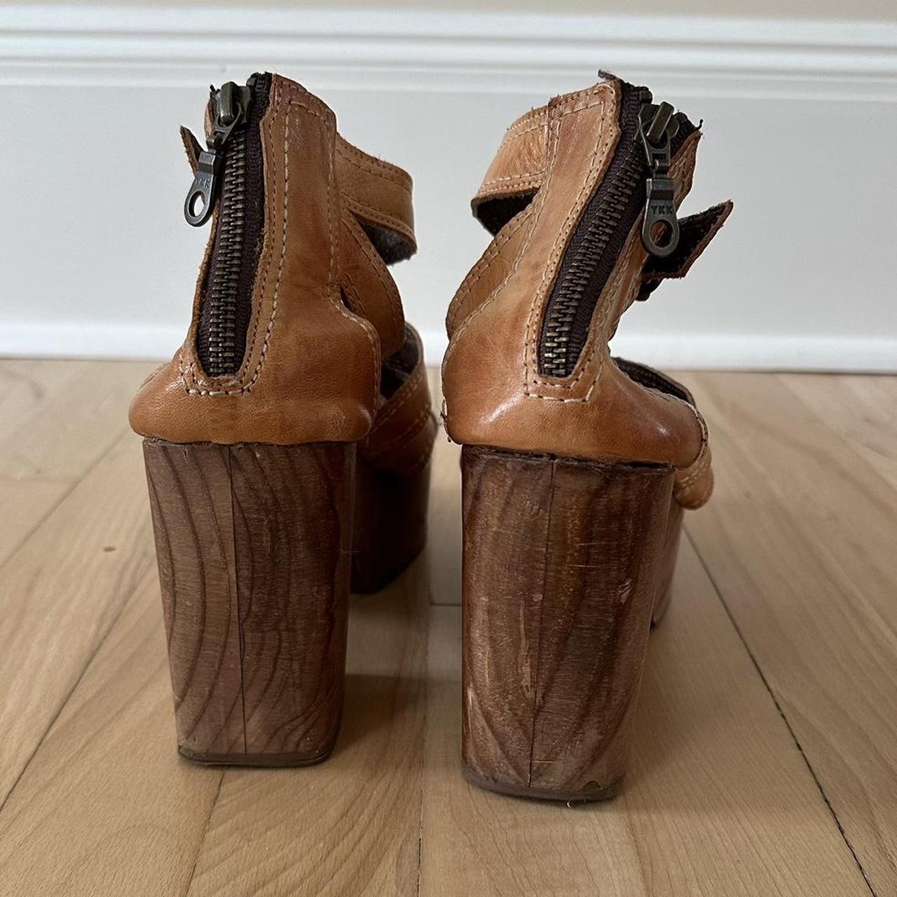 Free People / Roan Leather Platform Clog Sandals (8)... - Depop