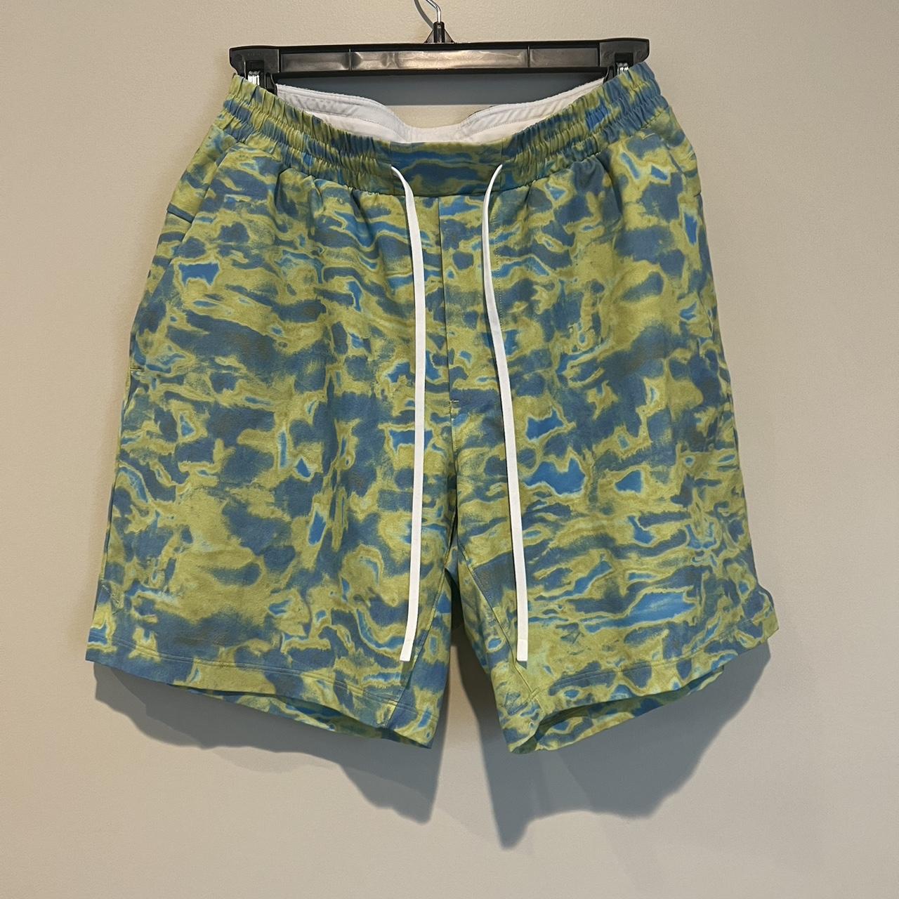 lulu men’s medium swimsuit - Depop