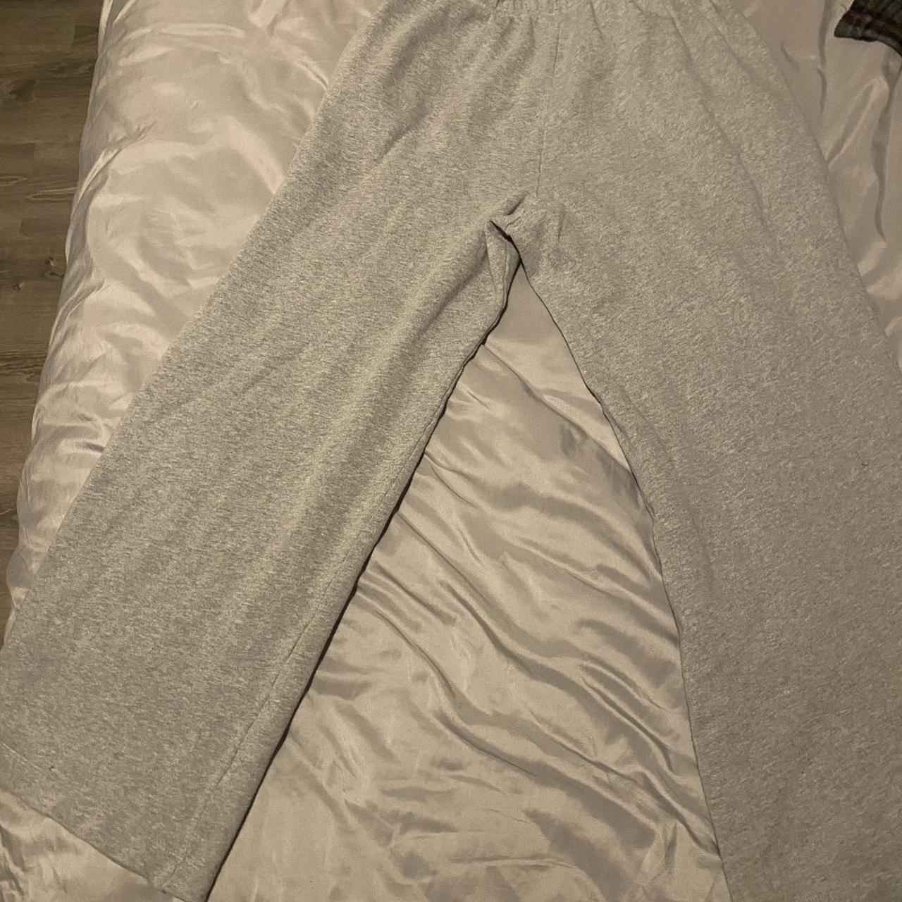 Uncuffed grey sweats - Depop