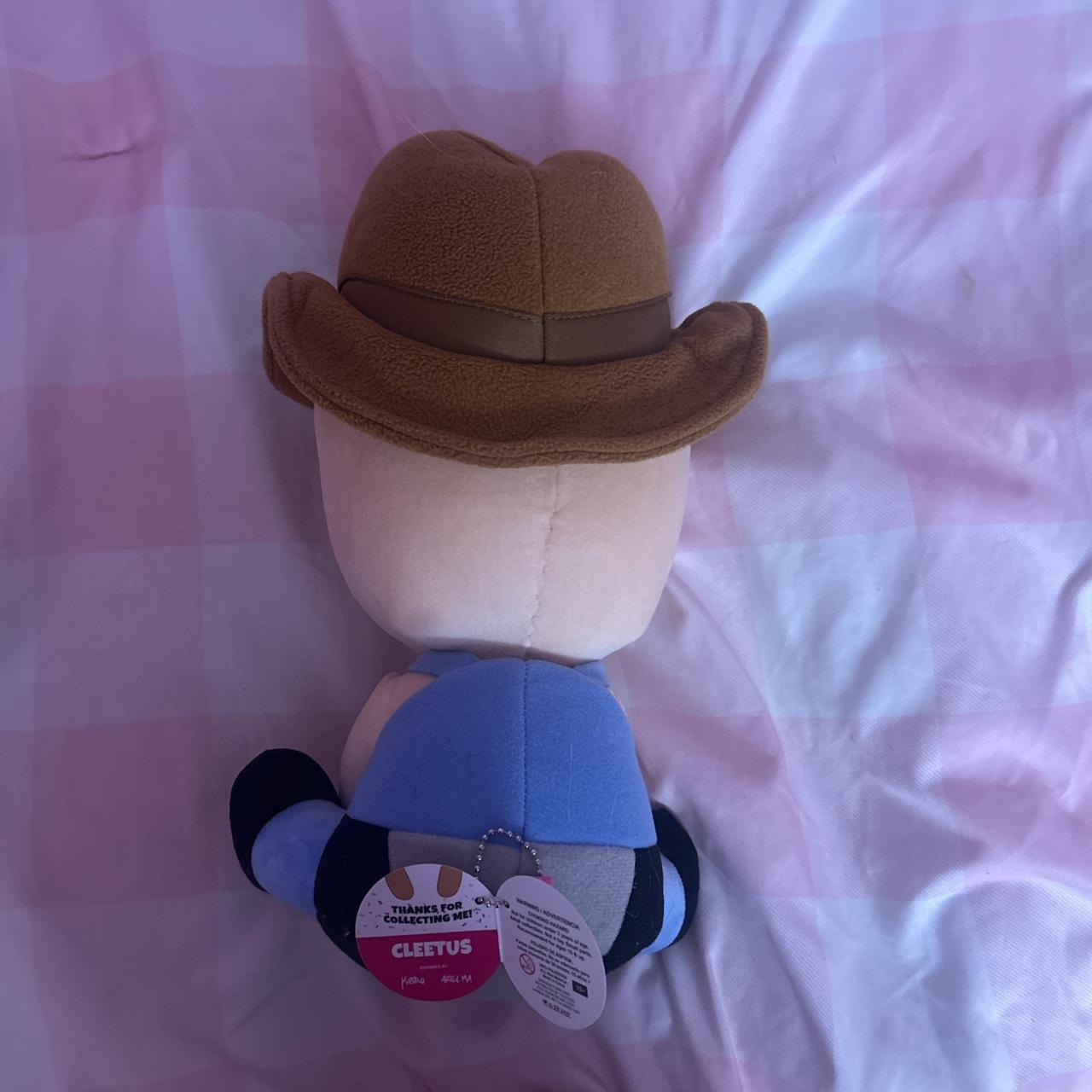 1FT Medium cleetus sit plush youtooz Autobuy is... - Depop