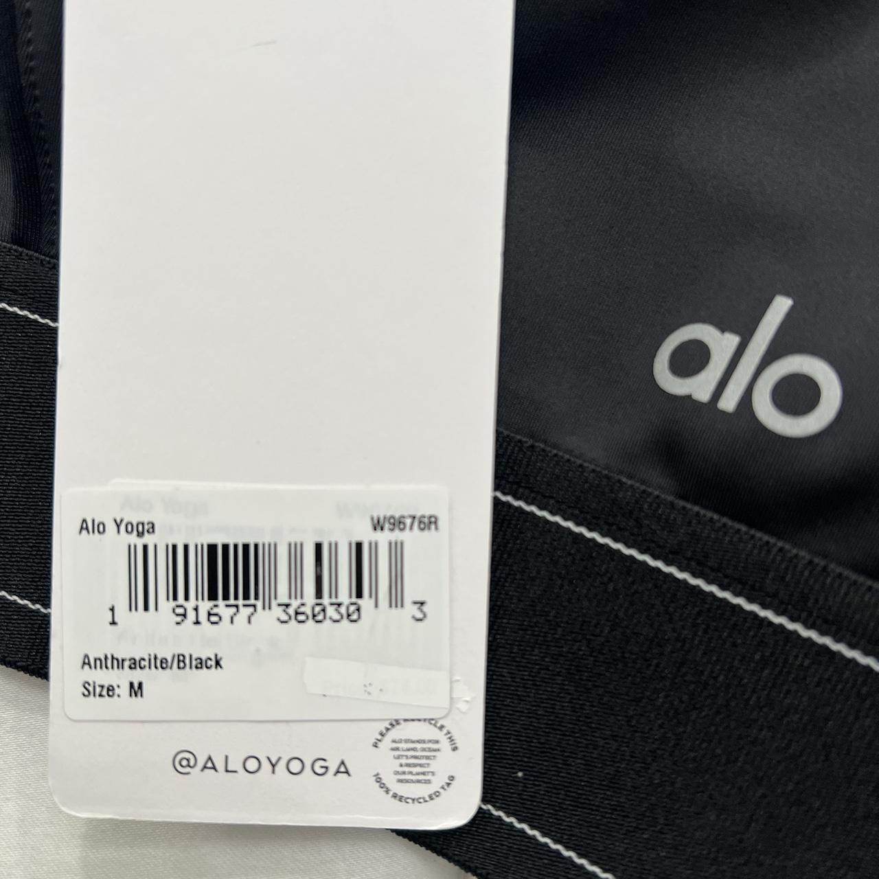 Grey Alo set. Brand new. Size M - Depop