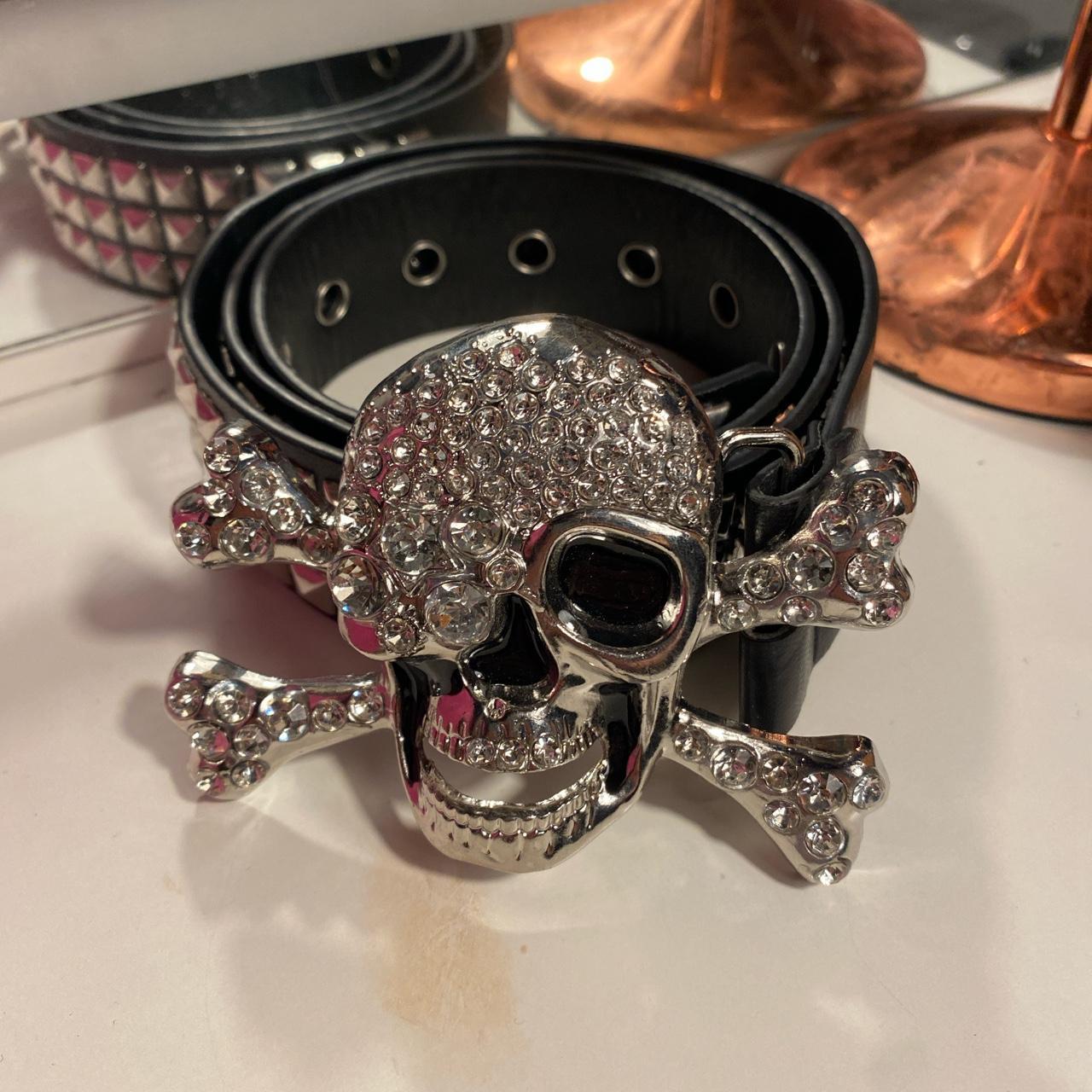 this belt is a size 100.... - Depop