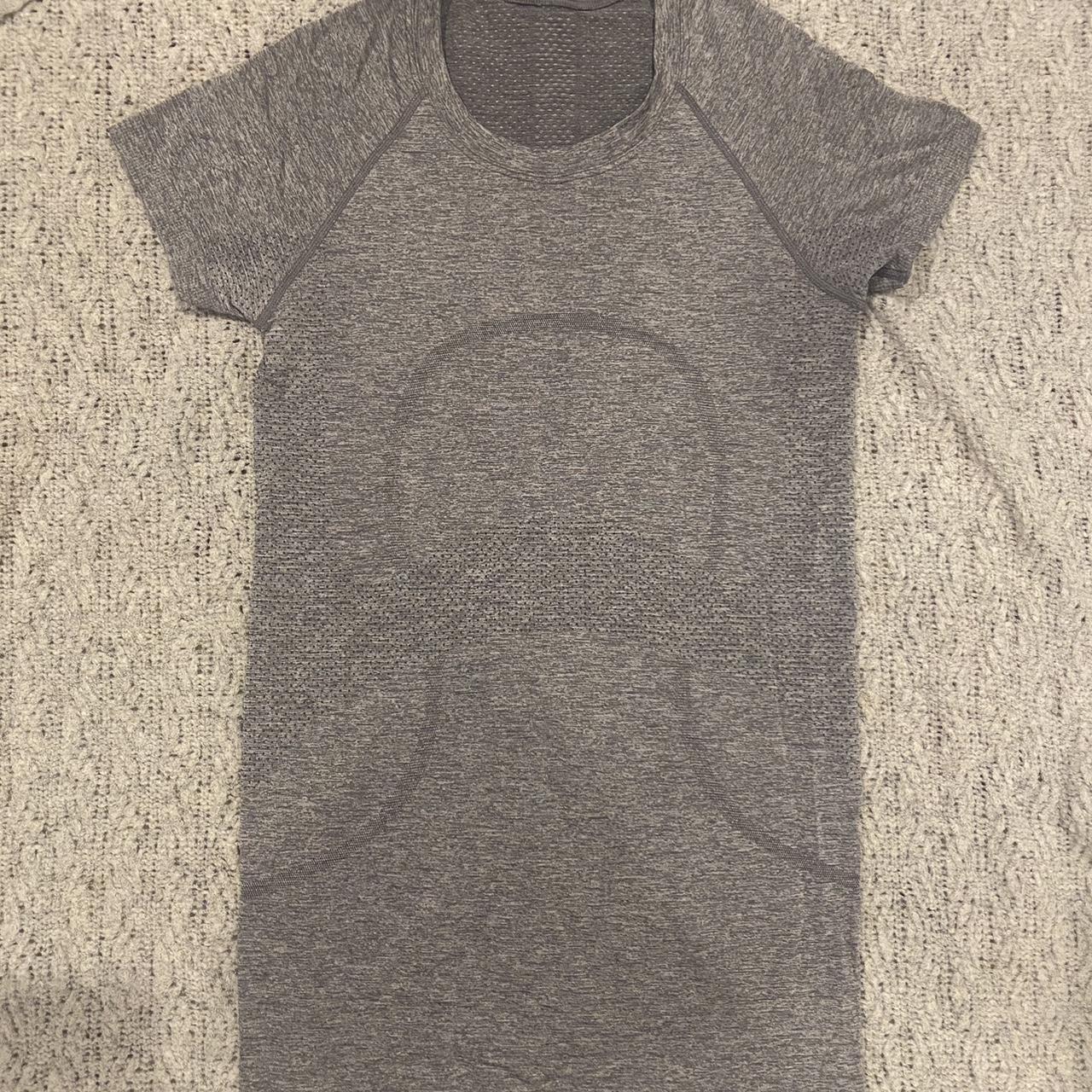 Lululemon swiftly tech grey tee Size 4, excellent... - Depop