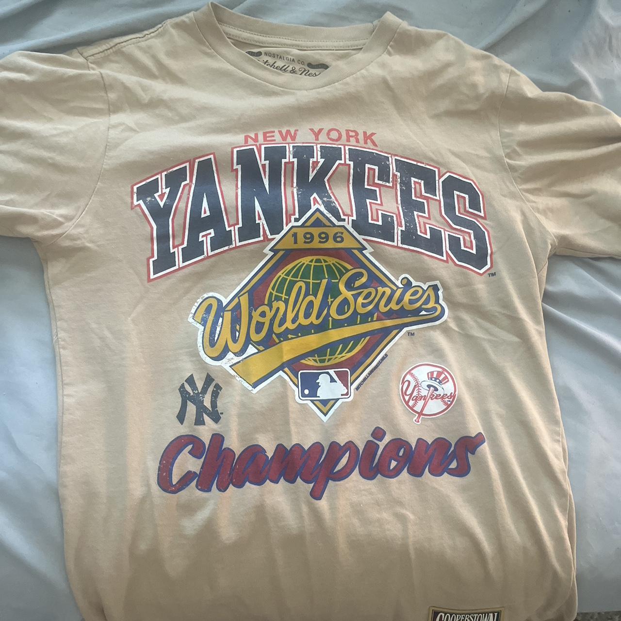 small yankees graphic t shirt from pac sun - Depop